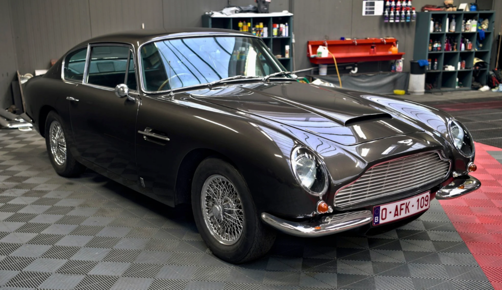 Buy 1966 Aston Martin DB6 Coupé 4.0 with Bitcoin - Pay with Crypto Emporium